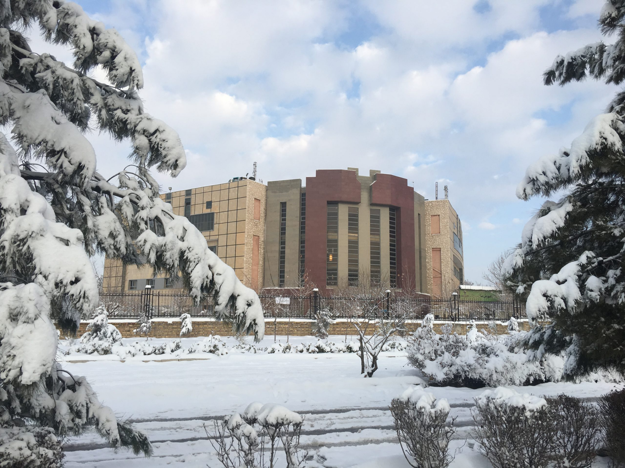 دانشگاه رجا